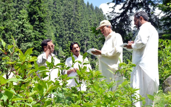 E-courses on climate change are impacting forest communities in ... E-courses on climate change are impacting forest communities in ...